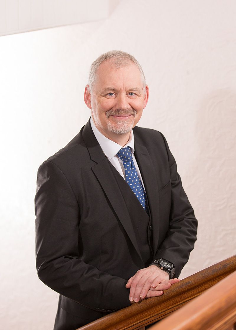 The Team :: Middleton Ross